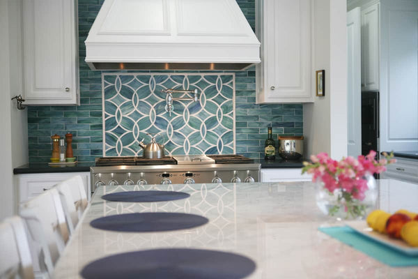 A Floral Touch: Kitchen Daisy Tile Backsplash Inspiration – Tiles and Deco